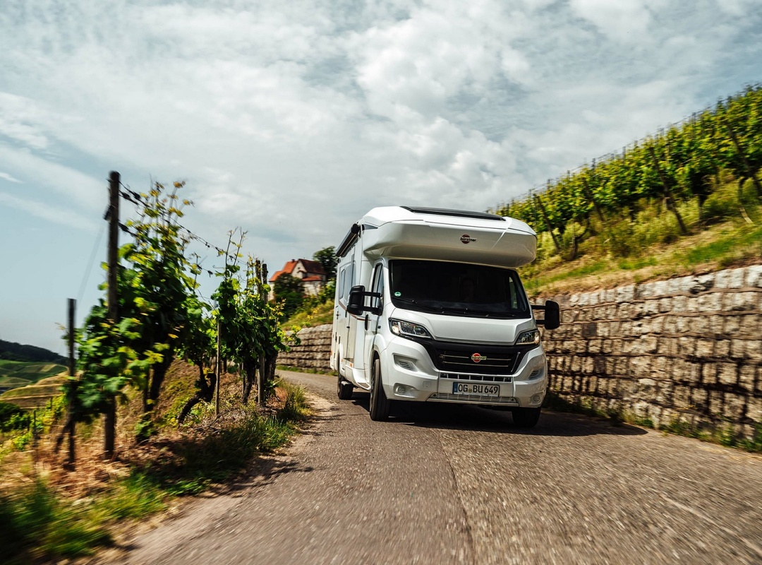 BURSTNER LYSEO TD649G GALLERY – Camping car ideal